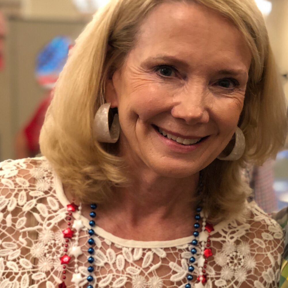 DEBBIE W – Consuela