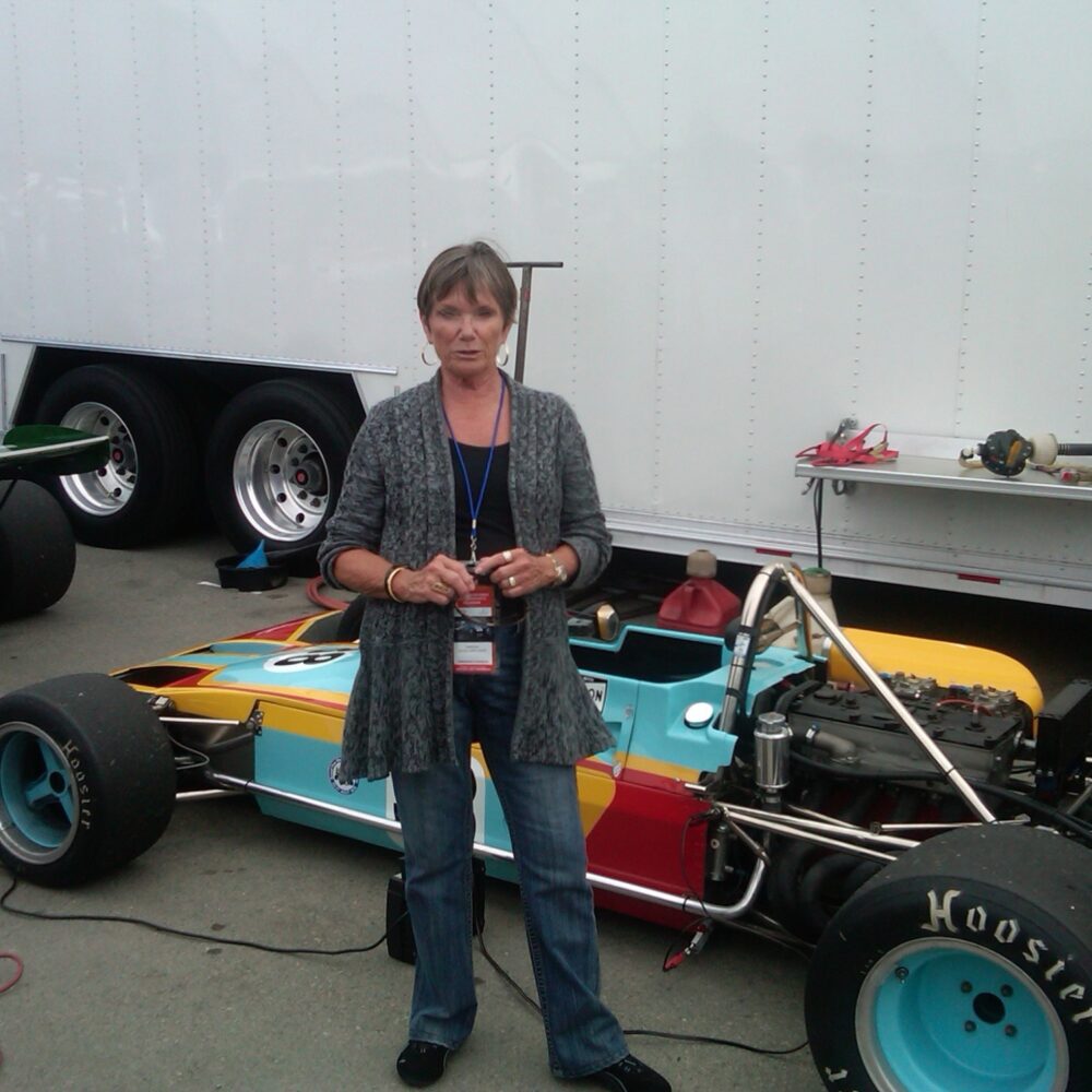 VICKI O – Consuela