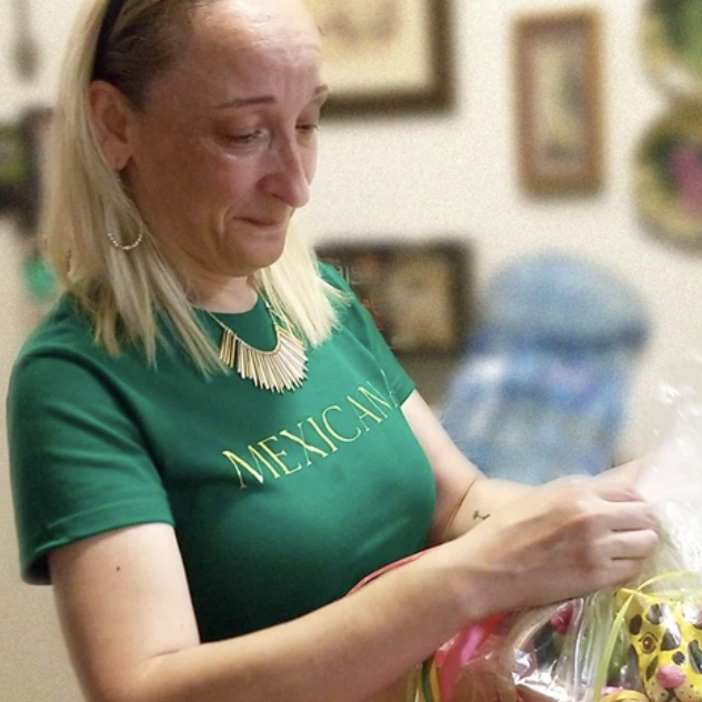 CINDY M – Consuela