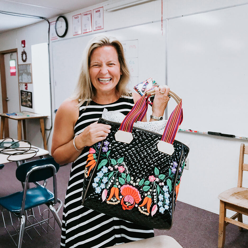 CINDY B – Consuela