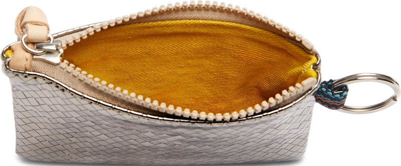 Kyle Pouch – Consuela